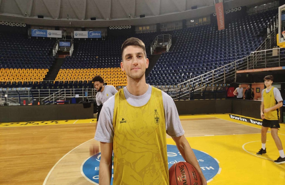 Στην προπόνηση του ΑΡΗ ο Φίλλιος (vid) - AllAboutARIS.gr